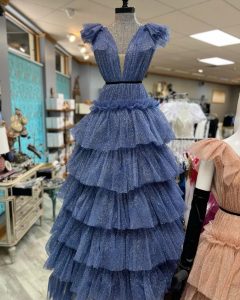 Tulle Women’s Multi-Layer V Neck Formal Long Fluffy Ball Gown